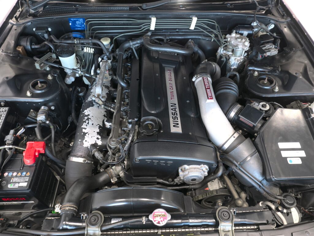 SKYLINE GT-R BNR32 maintenance record 03 surge tank repaint R TRE ...